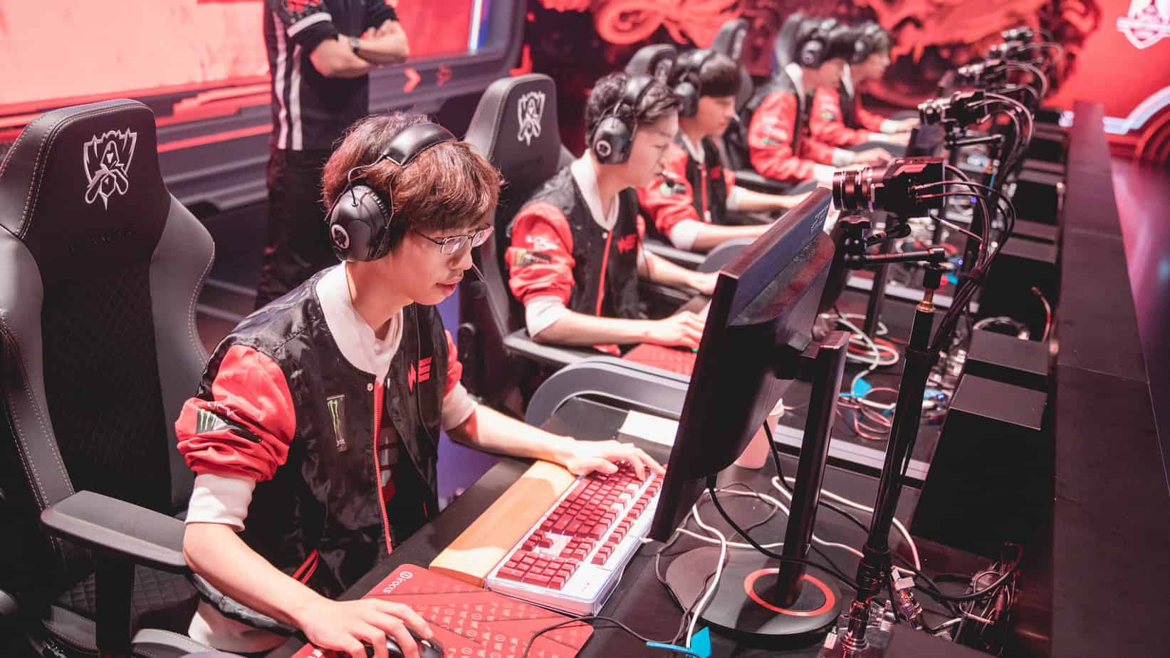 Team WE vs. LNG Esports – LPL Regional Finals 2021 Lower Bracket Round ...